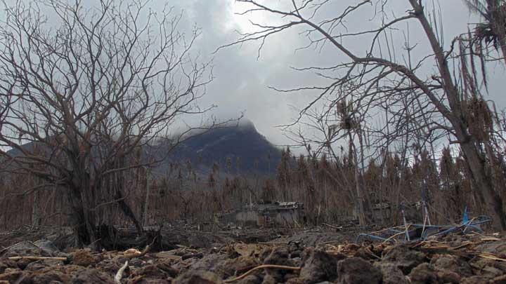 Photos : Aftermath of Mount Ruang Volcano Eruptions - foto En.tempo.co