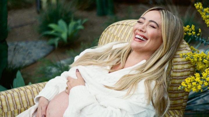 Hilary Duff Melahirkan Anak Keempat melalui Metode Water Birth ...