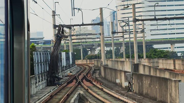 Hutama Karya Investigates Rebar Collapse Incident on MRT Track Near AGO ...