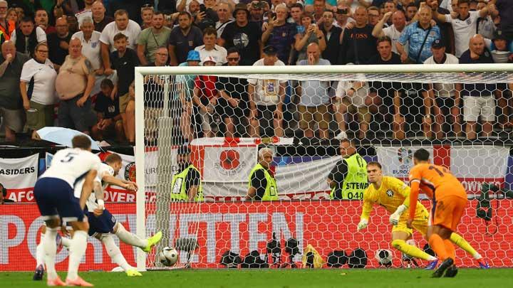 Ollie Watkins' Late Strike Fires England into Euro 2024 Final - foto En ...
