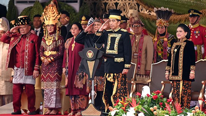 Upacara HUT ke-79 RI di IKN, Presiden Jokowi dan Ibu Negara Iriana ...