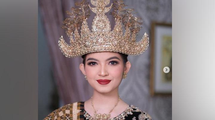 Detail Makeup Bold ala Selvi Ananda saat Hadir di Upacara HUT ke-79 RI ...