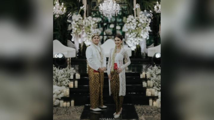 Tora Sudiro Menikahkan Putri Sulungnya, Azzahra Nabila dengan Ivan Lubis - Cantika.com