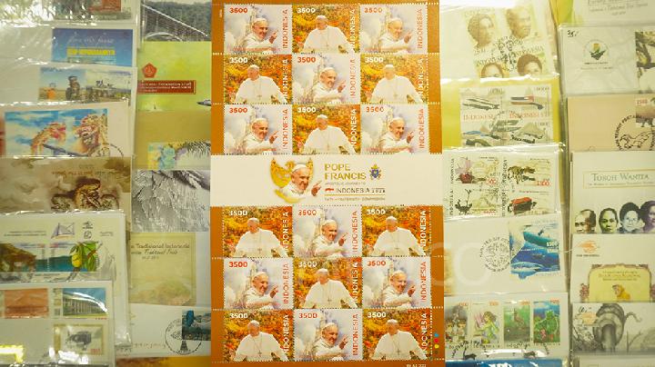 Harga Dan Cara Beli Prangko Edisi Khusus Kunjungan Paus Fransiskus