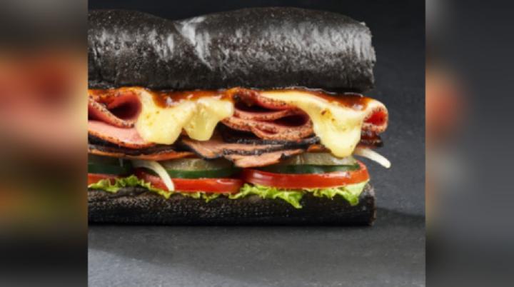 Black Edition, Menu Terbaru dari Subway dengan Roti Hitam - Cantika.com