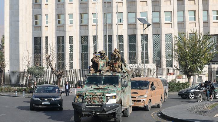 Syrian Rebels Announce Curfew in Damascus - foto En.tempo.co