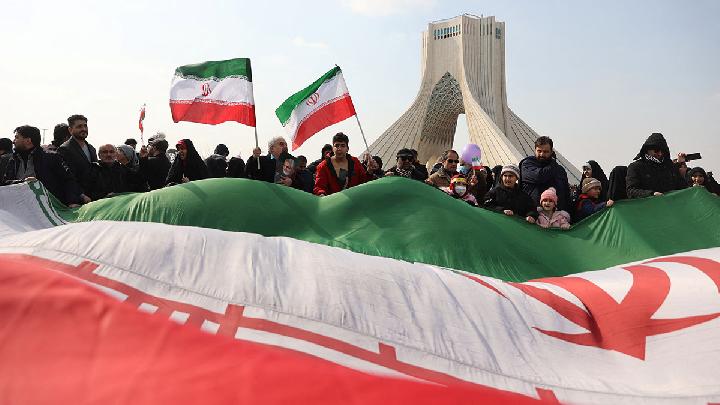 Iran Marks 46th Anniversary of Islamic Revolution in Tehran - foto En ...