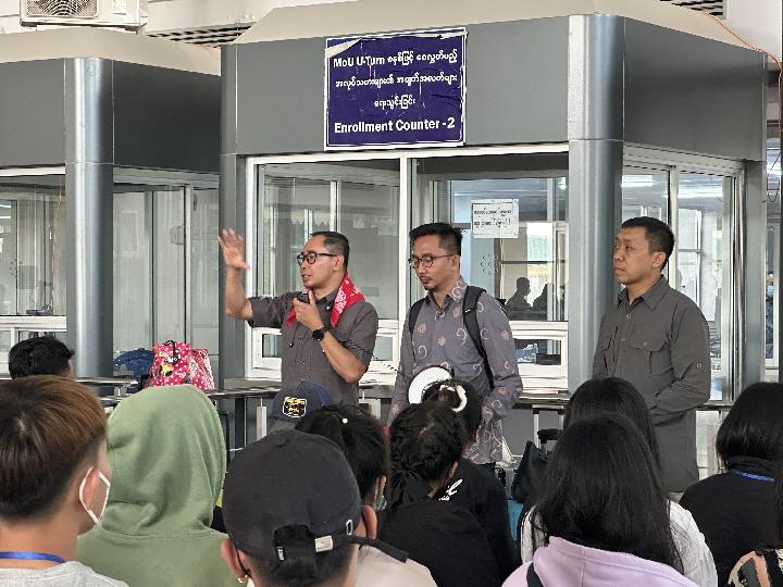 Gov't Promises Aid for 400 Scam Victims Arriving in Indonesia from ...