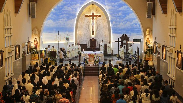 What Is a Requiem Mass? A Brief Explanation of Its Meaning & Purpose ...