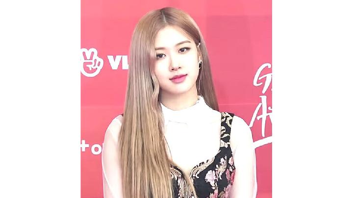Rose Blackpink Ikut Kolaborasi Bersama Alex Warren | tempo.co