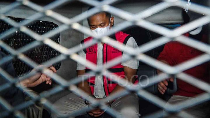 Kejaksaan Agung Tahan Tersangka Korupsi Pemberian Kredit PT Sritex | tempo.co