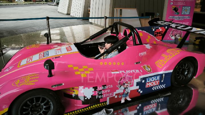 Mencoba Simulator Mobil Balap di Jakarta Future Festival 2025 | tempo.co