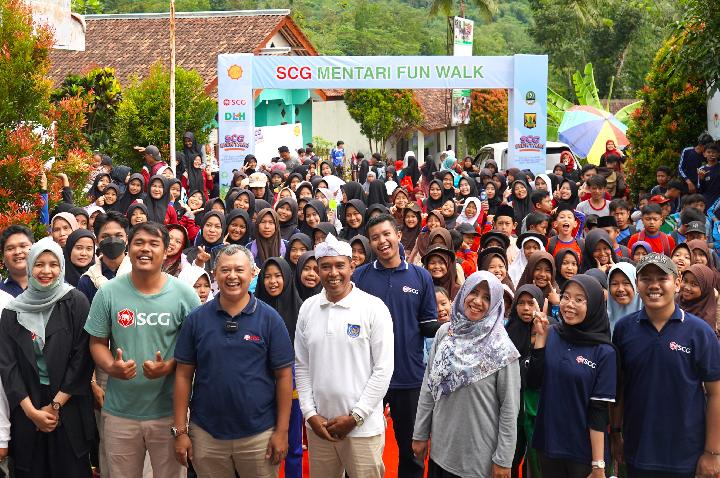 Anak Usaha SCG di Sukabumi Raih Penghargaan Forum CSR Award 2025 | tempo.co
