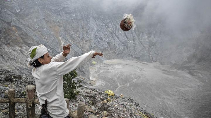 Ngertakeun Bumi Lamba Traditional Cultural Festival - foto En.tempo.co
