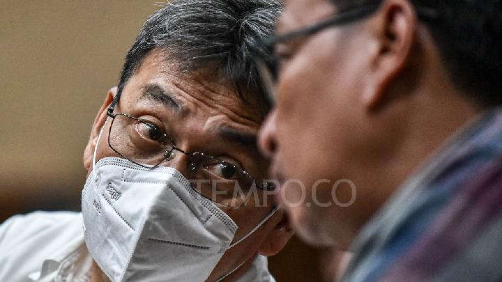 Charles Sitorus Dituntut 4 Tahun Penjara Perkara Impor Gula | tempo.co