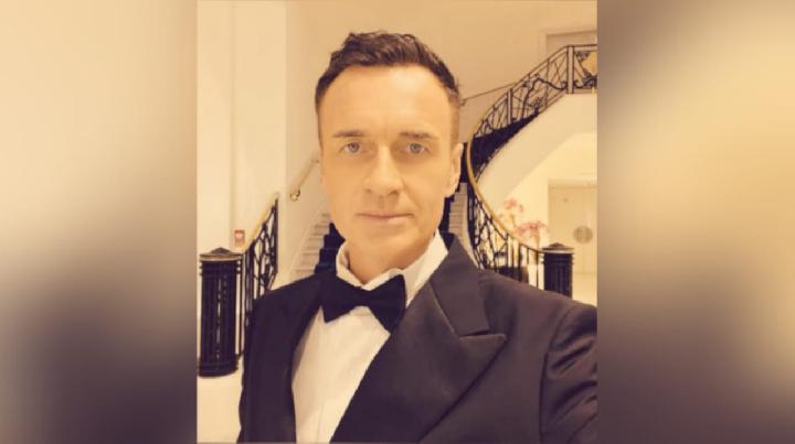 Mengenang Julian McMahon: Film dan Serial yang Dibintanginya | tempo.co
