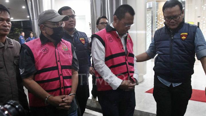 9 Tersangka Baru Korupsi Minyak Mentah, Petinggi Pertamina dan Riza ...