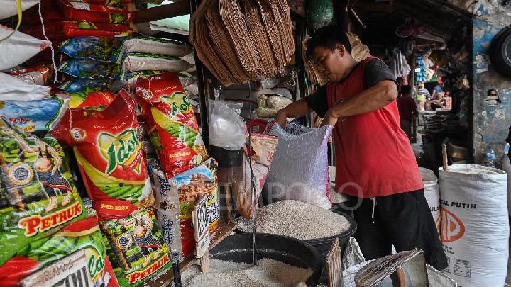 Bos Bapanas Beberkan Alasan Menaikkan HET Beras Medium jadi Rp 13.500 per Kg | tempo.co