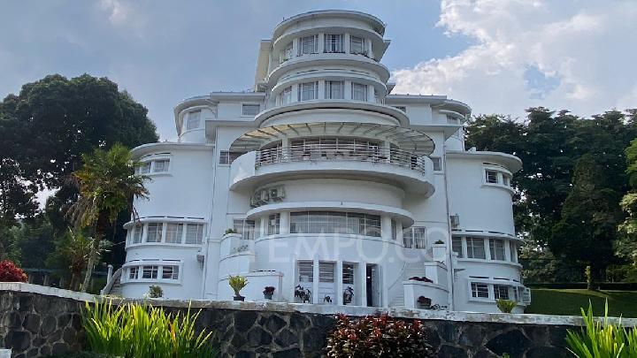 Vila Isola, Bangunan Hindia Belanda di Kampus UPI Bandung | tempo.co