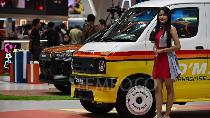 Pesona SPG Warnai GIIAS 2025 | tempo.co