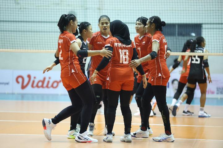 Timnas Voli Putri Senior Juarai Moji Cup 2025, Kalahkan Tim U-21 | tempo.co