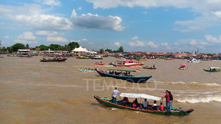 Sensasi Menonton Festival Perahu Bidar Tradisional, Riuh Nostalgia ...