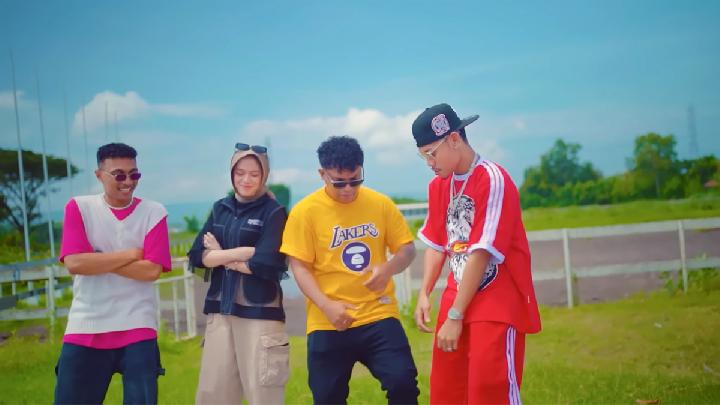 Serba-serbi Lagu Tabola Bale yang Viral | tempo.co