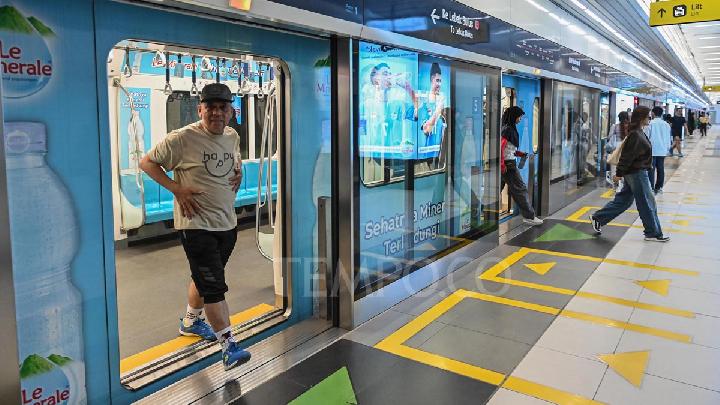 Pemprov Jakarta Gratiskan Transjakarta dan MRT Selama 1 Pekan | tempo.co