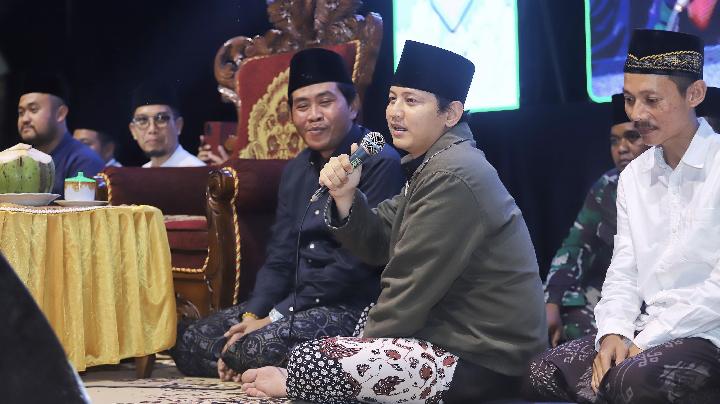 Mas Ipin Hadiri Pengajian Maulid Nabi di Munjungan | tempo.co