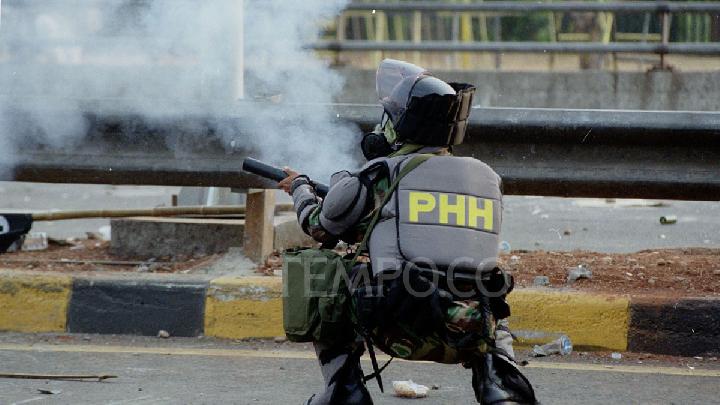 26 Tahun Tragedi Semanggi II: Gas Air Mata dan Peluru AparatBungkam ...