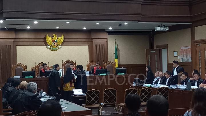 Hotman Paris Cecar Auditor BPKP Soal Impor Gula: Anda Menghitung GKP ...
