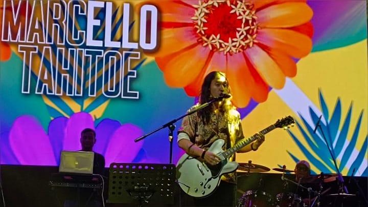 Saat Ello Bernostalgia dengan Lagu Kenangan Masa Kecilnya | tempo.co