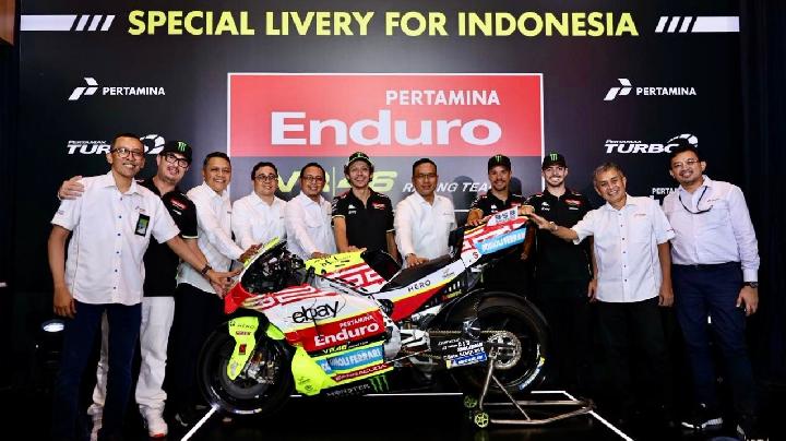 Sambut Gelaran MotoGP 2025, Valentino Rossi Kunjungi Pertamina ...
