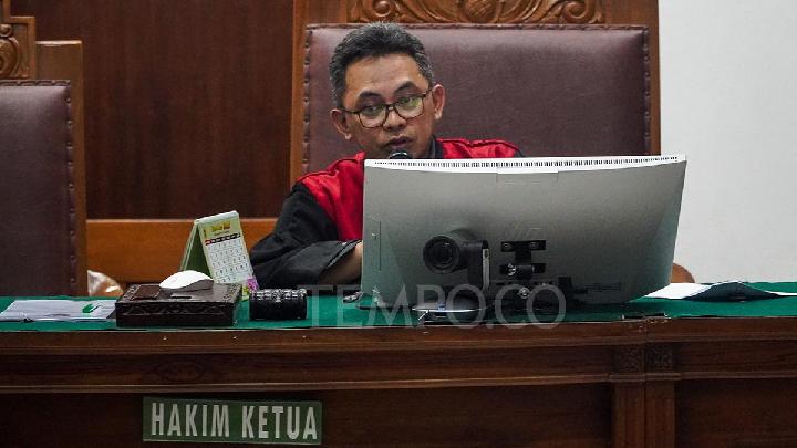 Court Rejects Pretrial of Lokataru Director Delpedro Marhaen - foto En ...