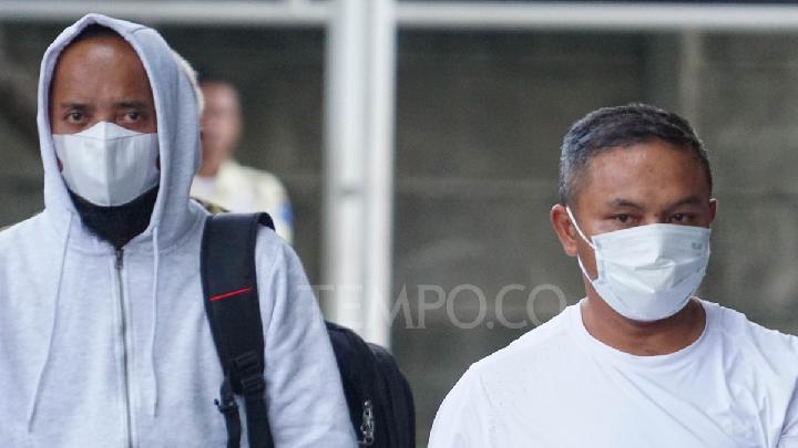 BREAKING NEWS: KPK Sita Rp 1 Miliar di OTT Riau | tempo.co