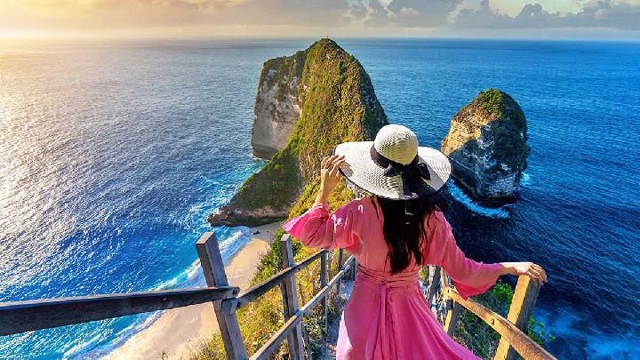Bali Halts Glass Elevator Project at Kelingking Beach - foto En.tempo.co