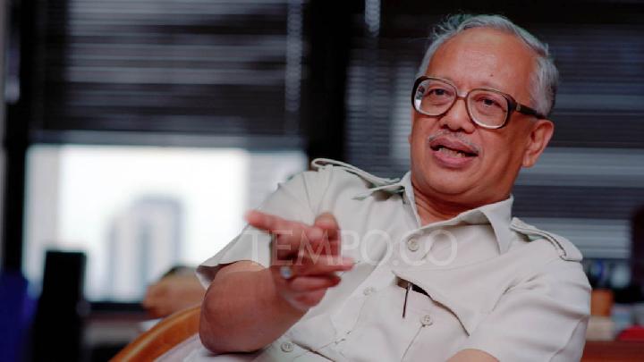 Mochtar Kusumaatmadja: Dari Akademikus hingga Diplomat Jadi Pahlawan ...