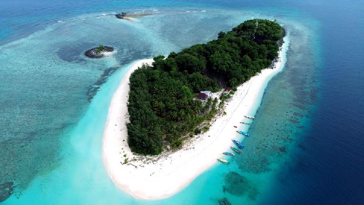 Island Hopping in Gorontalo - foto En.tempo.co