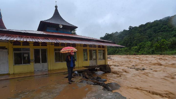 Impact of the Flash Flood in Padang, West Sumatra - foto En.tempo.co