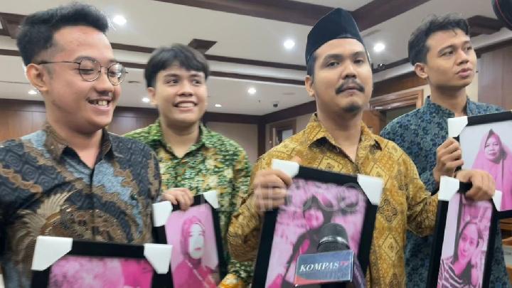 Delpedro Desak Polisi Berhenti Menangkap Demonstran | tempo.co