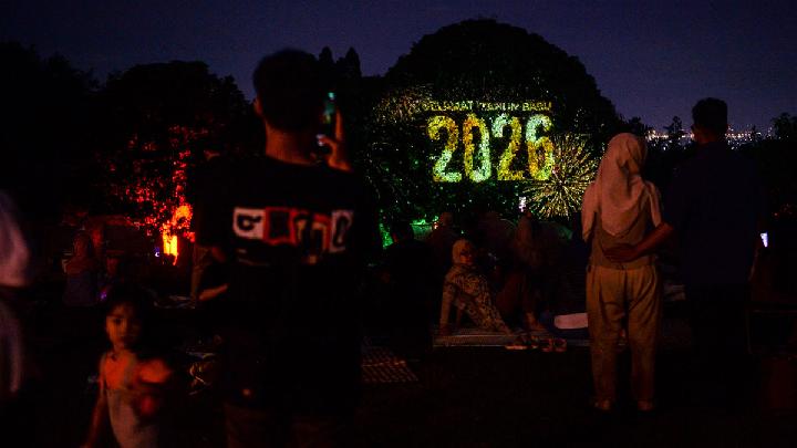Menikmati Pertunjukan Video Mapping Pohon Mendongeng di Bandung | tempo.co