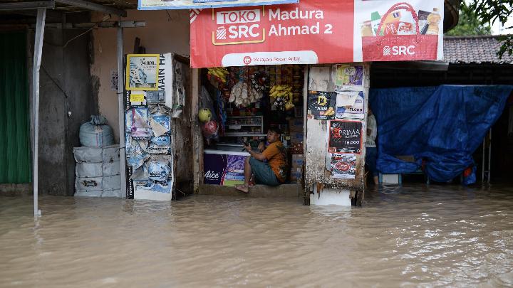 Kabupaten Serang Terendam Banjir Akibat Jebolnya Tanggul Kali Cisereh ...