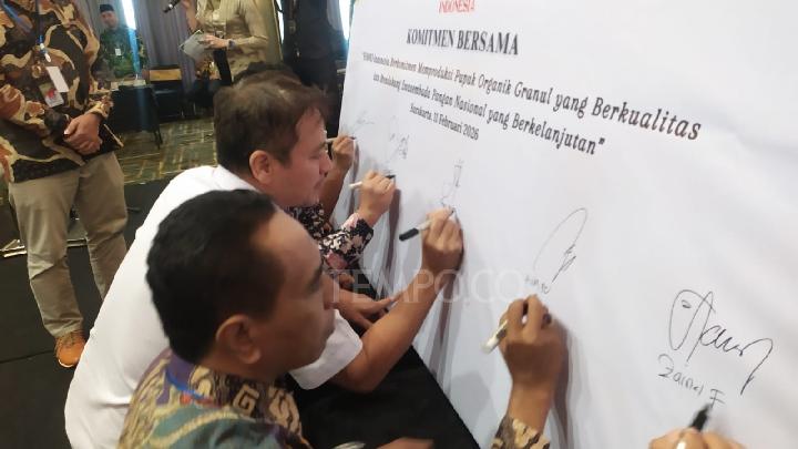 Produsen Pupuk Organik Siap Produksi Petroganik Sesuai SNI | tempo.co