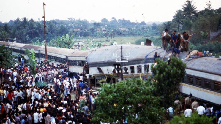 Mengenang Tragedi Bintaro, Kecelakaan Maut Kereta 36 Tahun Lalu | tempo.co