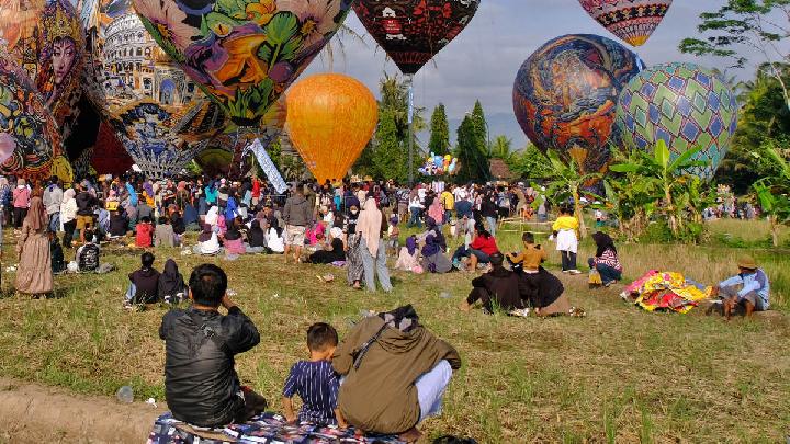 Festival Balon Ngawen Memeriahkan Waisak 2026 | tempo.co